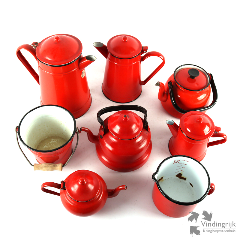 Vintage 8-delige Set Rood Emaille | Parels Breda