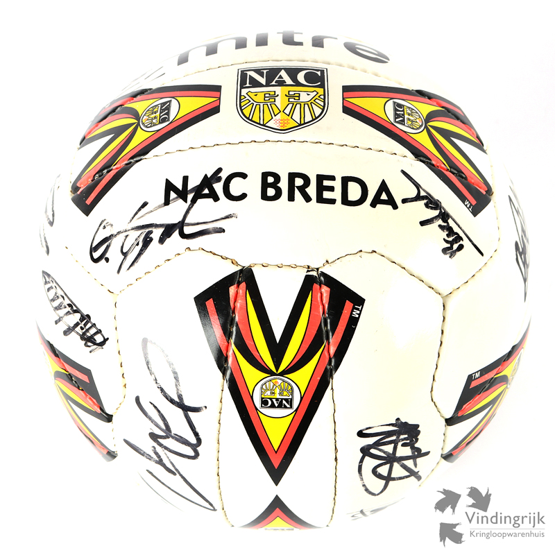 Gesigneerde Voetbal Nac 2003-2004 - Parels Breda