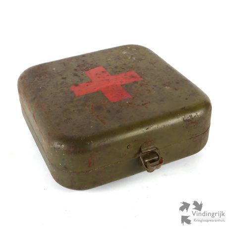 Vintage Metalen EHBO Kistje USSR | Parels Breda