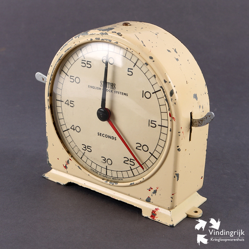 Vintage Timer Smiths English Clock Systems | Parels Breda