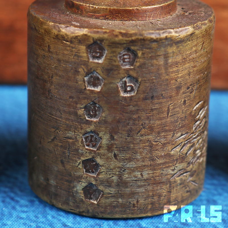 Set Gewichten in Houten Blok | Parels Breda